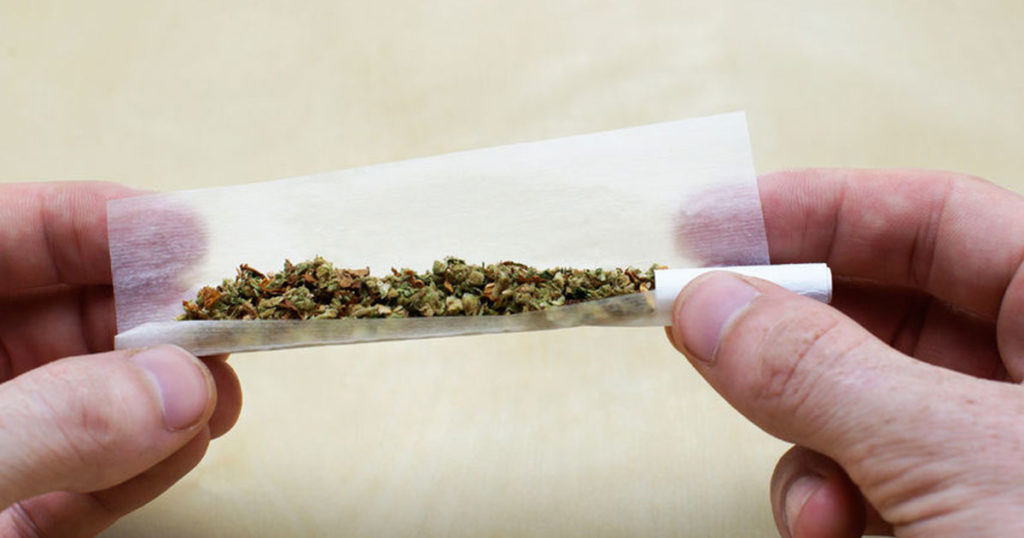 How to Roll a Joint 101: a Guide for all - Cannabis News and Culture ...