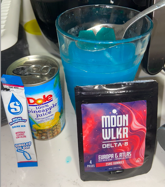 MOONWLKR Mocktail: a Spin on the Blue Hawaii - Cannabis News and ...
